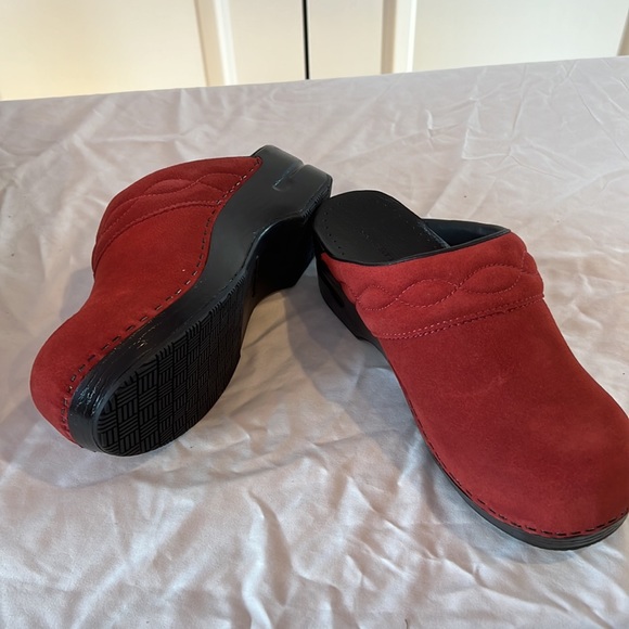 Lands' End | Shoes | Lands End Womens Red Leather Clog Sw | Poshmark